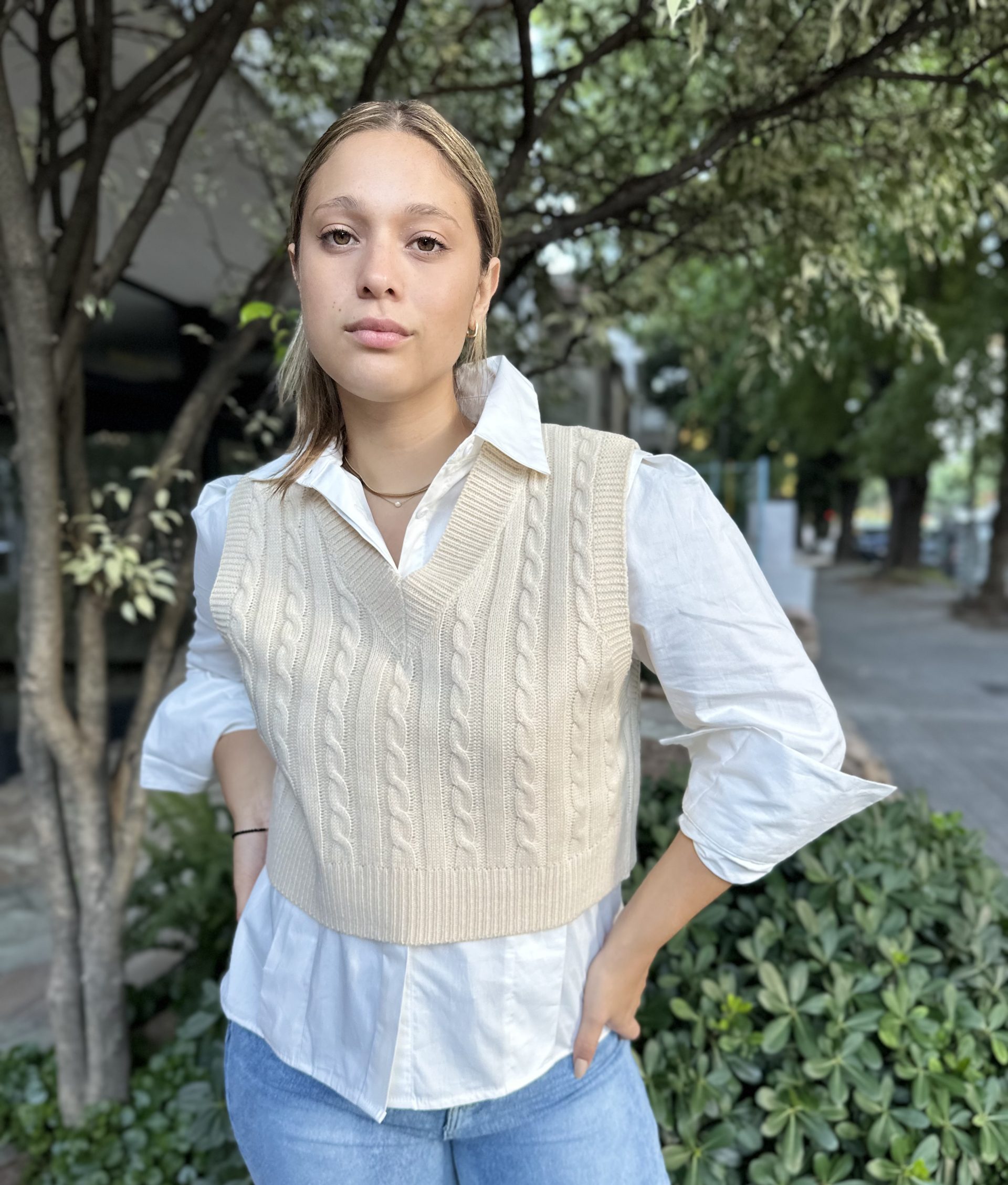 Chaleco Tejido Corto Beige – Porto Banus